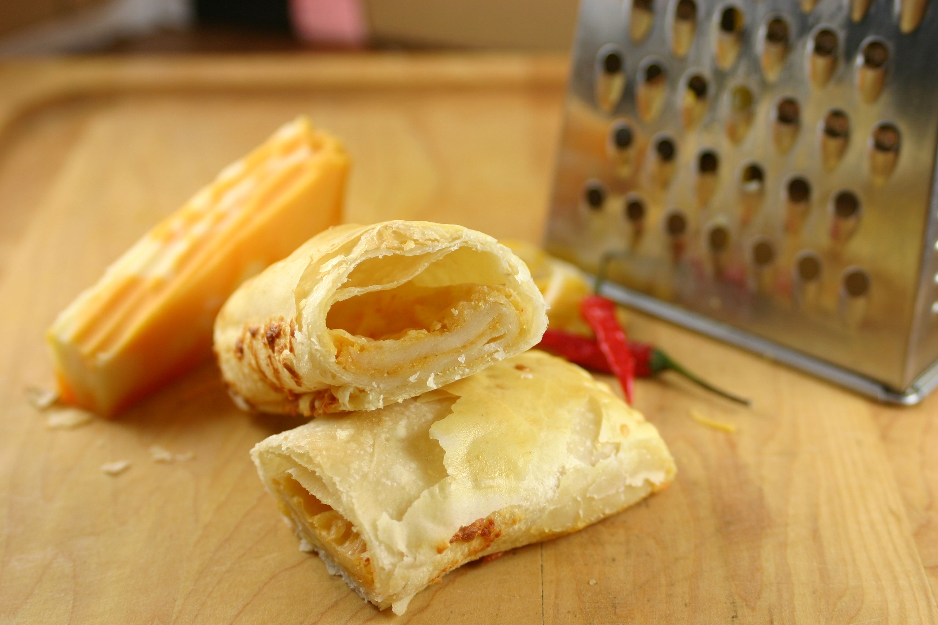 Cheese Rolls - Baked - 6 pieces - (frozen) – Alima Foods Inc.